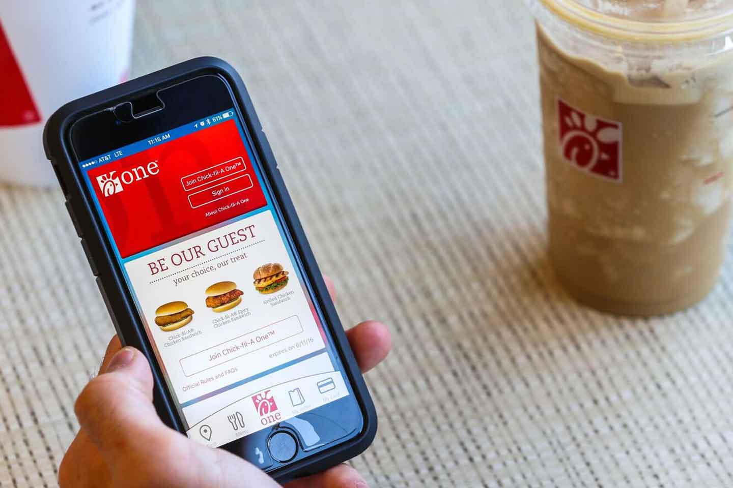 How to Use Chick-fil-A’s Mobile App in the Drive-Thru | Chick-fil-A How to Use Chick-fil-A’s Mobile App in the Drive-Thru | Chick-fil-A